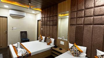 Quarto quádruplo família, vista para a cidade