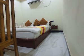 Quarto casal superior, vista para a cidade | Vista do quarto