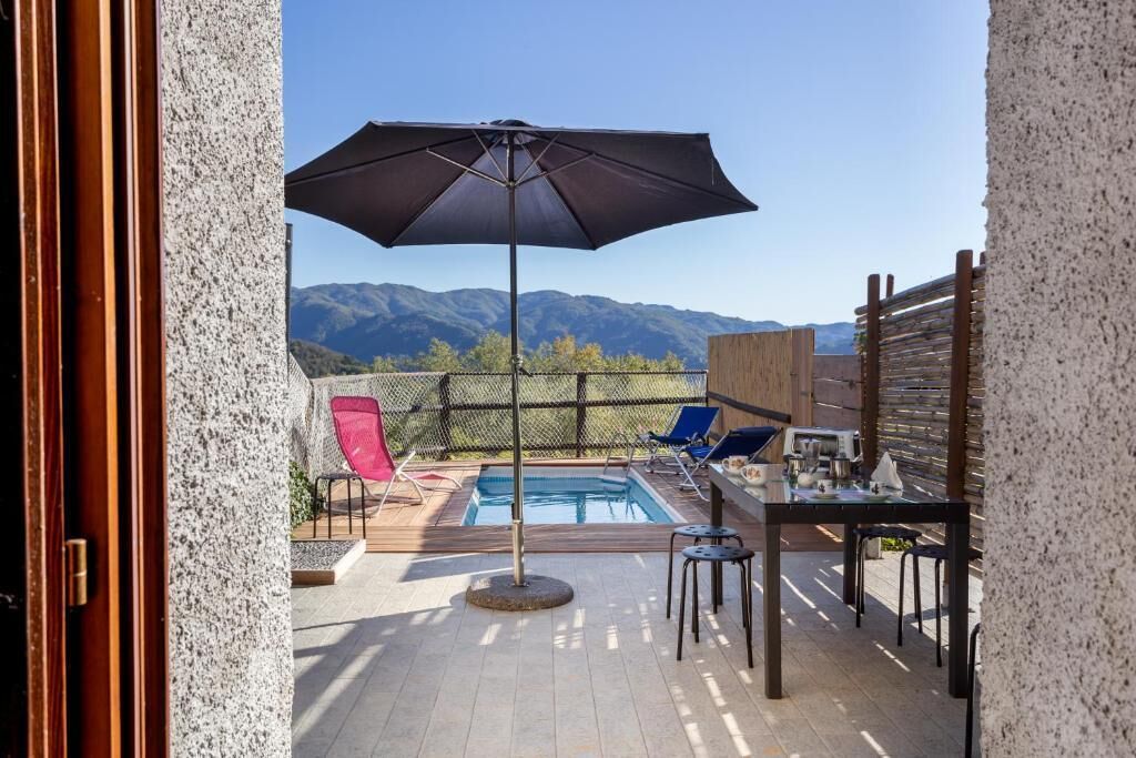 Casa, piscina particular, vista para o vale | Área da propriedade