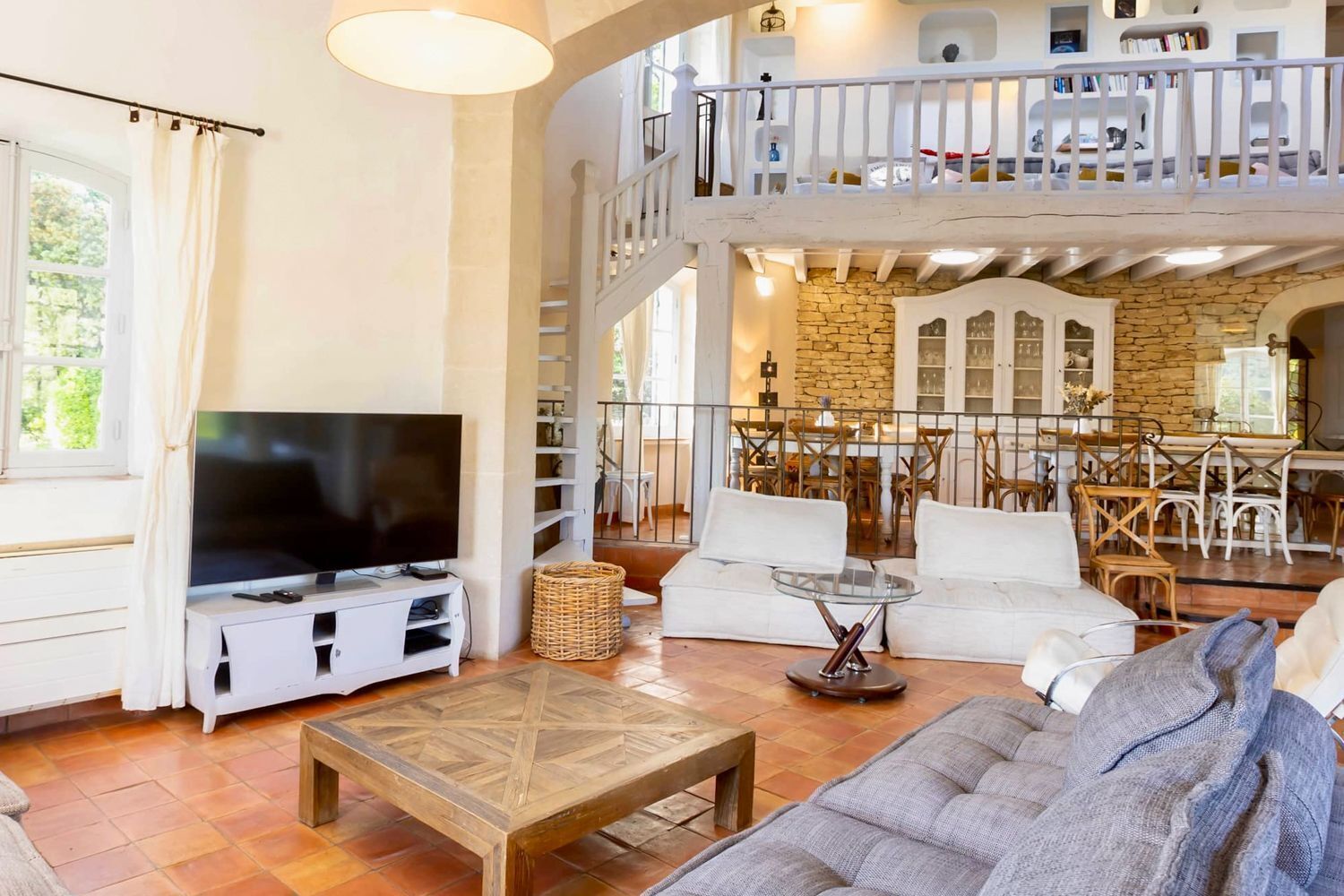 Maison Ballerine - Eight Bedroom Villa, Sleeps 21 - Roussillon