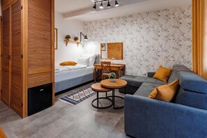 Estúdio Deluxe, varanda, vista para a montanha | Sala de estar