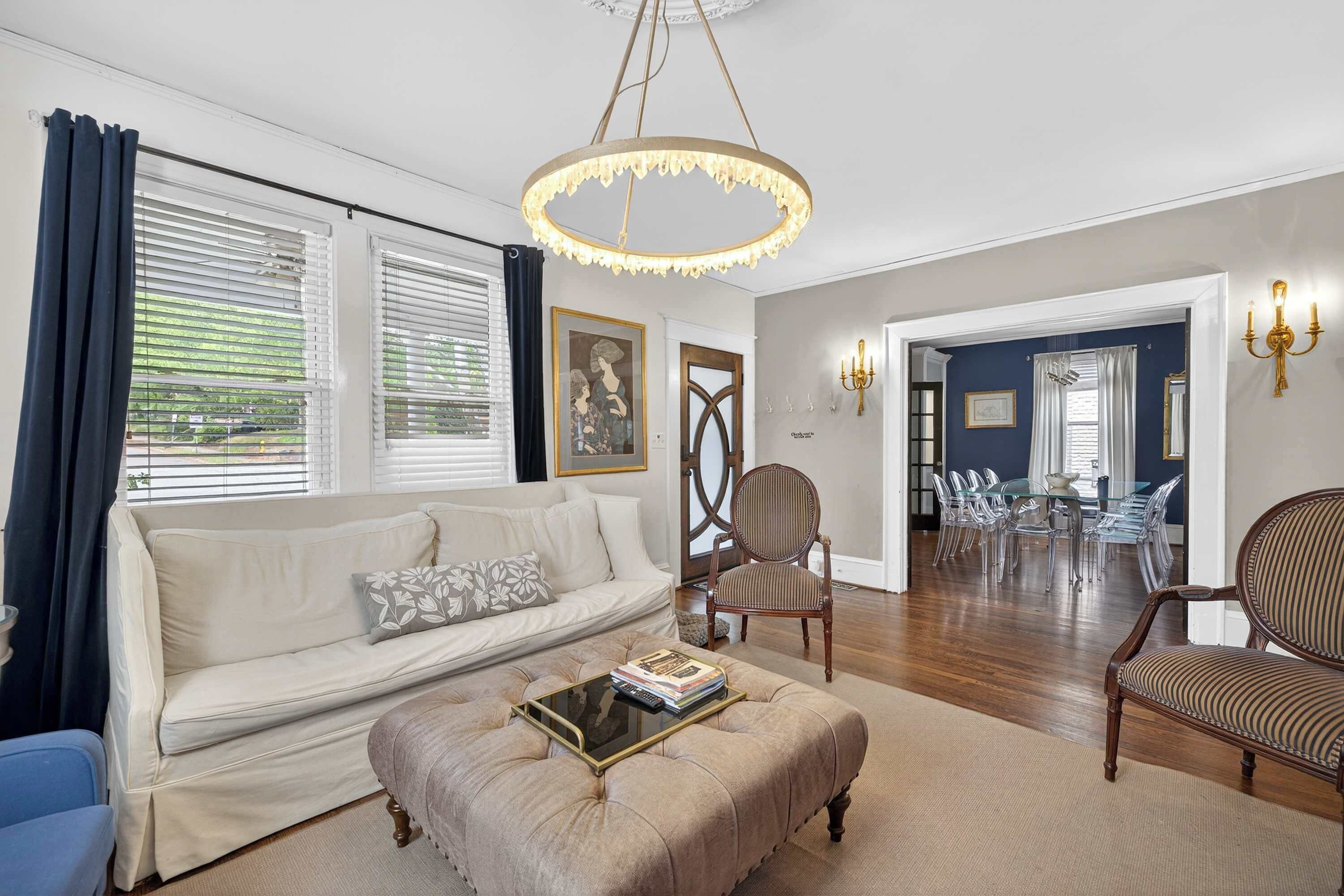 Chic Raleigh Retreat | 4br Near Dining & Downtown - Raleigh, NC