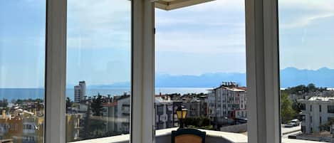 Quarto Deluxe, varanda, vista para o mar | Vista do quarto