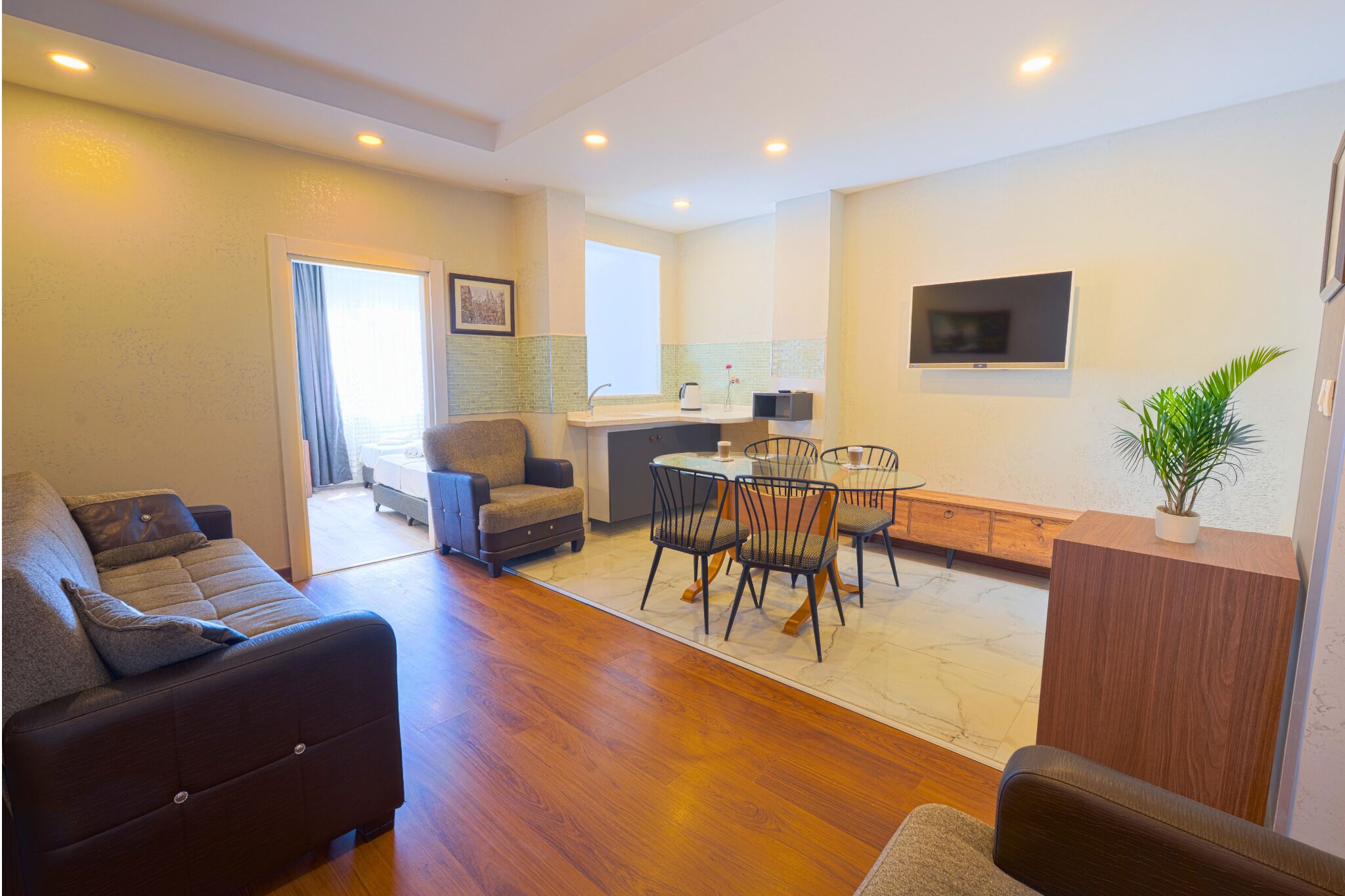 Quarto luxo | Área de estar | TV LED 32 polegadas com canais a cabo