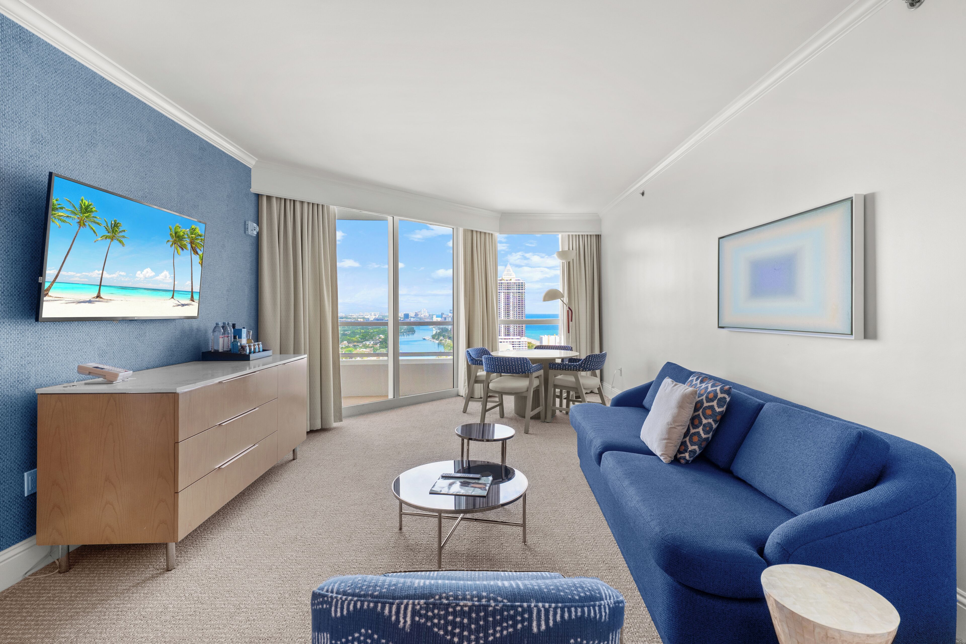 Fontainebleau Tresor 1 Bdrm Ocean + Pool View - Miami Beach, FL