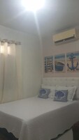 Quartos insonorizados, ferro/tábua de engomar, Wi-fi grátis 