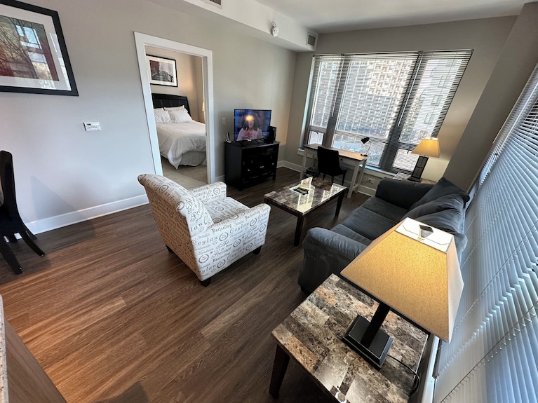 Modern 1-bedroom Apartment In Arlington Pentagon City - American University, Washington