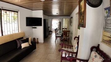 Apartamento de 3 habitaciones | Sala de estar