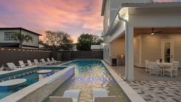Casa (Multiple Bedrooms) | Interior