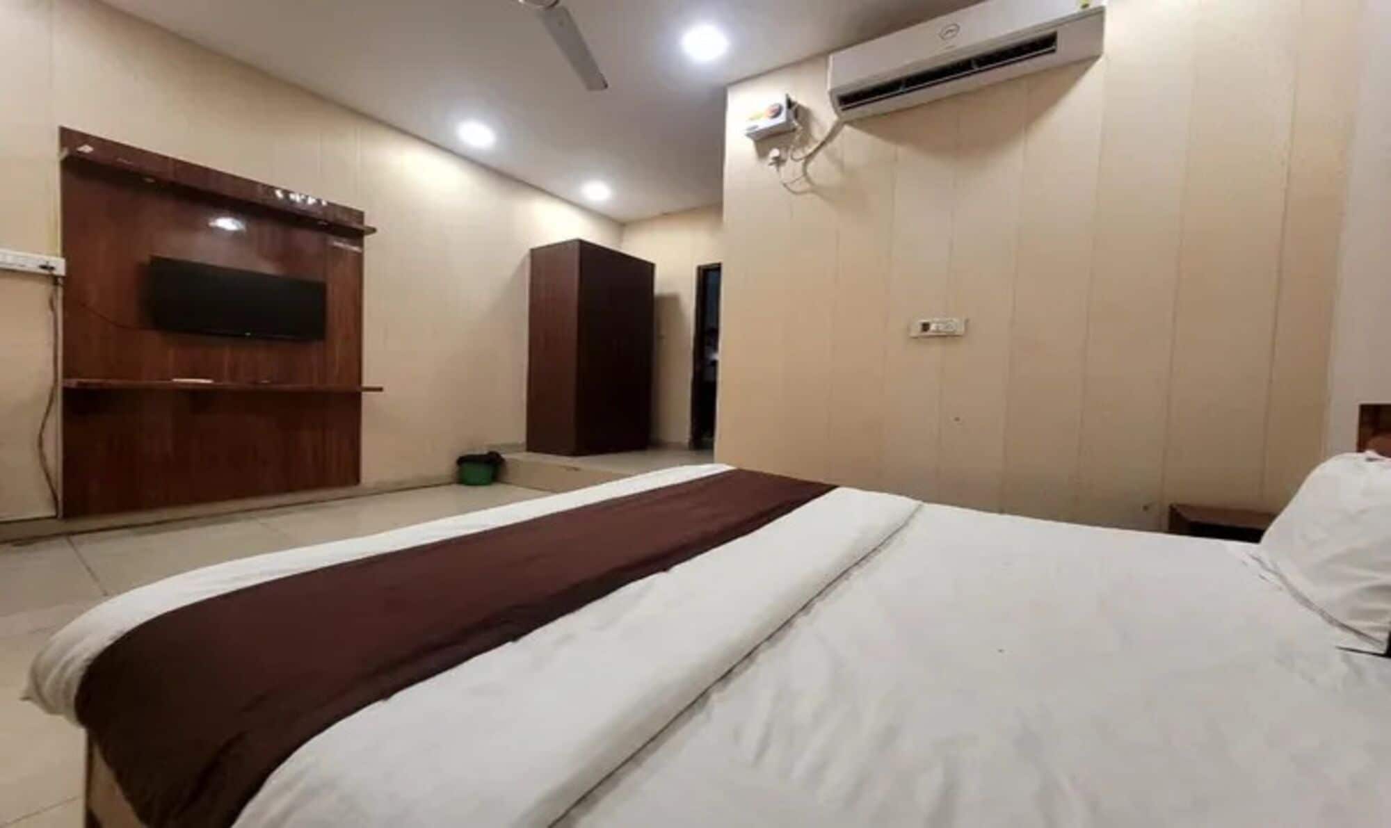 Lençóis de algodão egípcio, roupa de alta qualidade, cofre no quarto 