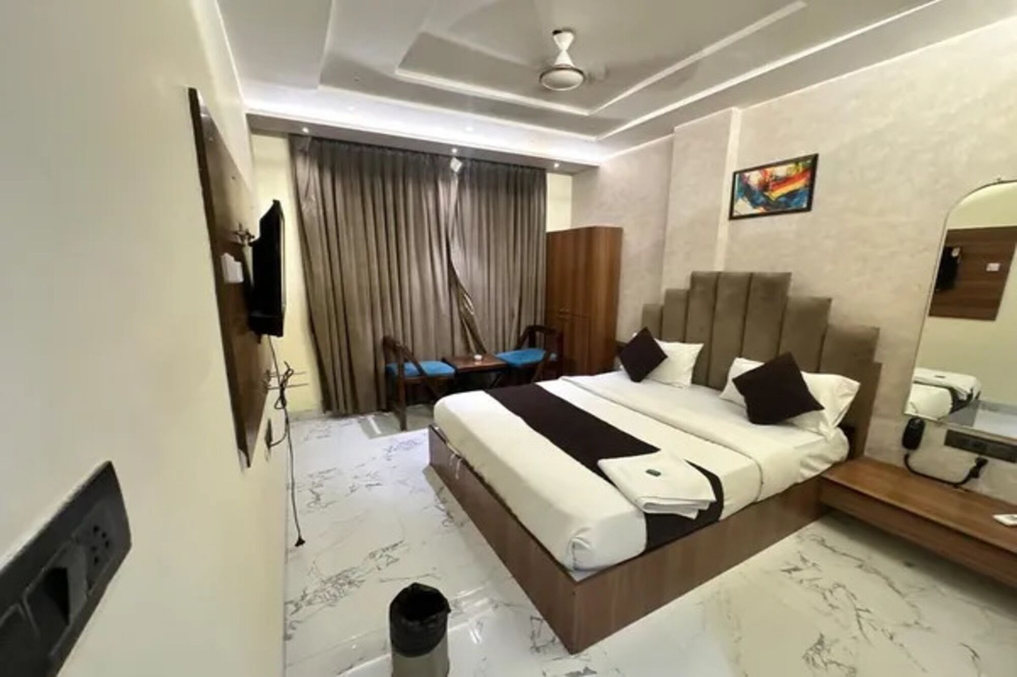 Lençóis de algodão egípcio, roupa de alta qualidade, cofre no quarto 