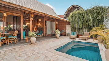 Quarto Duplo, pátio, vista para a piscina | Exterior