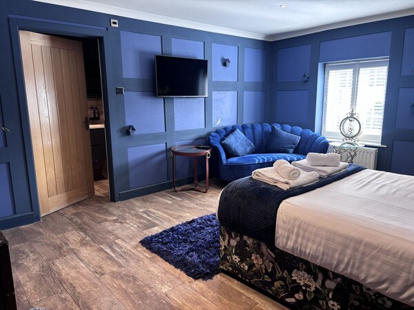 The Old Post Office - B&b And Coffee Shop - Otterburn