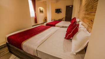 Quarto casal luxo, sacada | Escrivaninha, Wi-Fi de cortesia