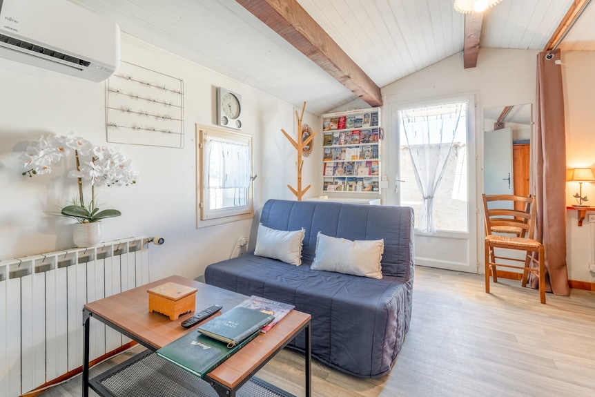 Apartment 'La Maison Fleurie' With Private Terrace, Wi-fi, And Air Conditioning - Les Baux-de-Provence