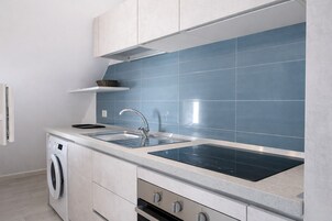 Estúdio | Cozinha privada | Um frigorífico/congelador grande, um forno, uma placa de cozinha 