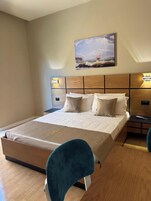 Quarto duplo | Quartos à prova de som, Wi-Fi de cortesia, acesso para cadeiras de rodas