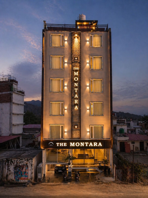 Hotel The Montara Near Ganga Ghat - Rishikesh