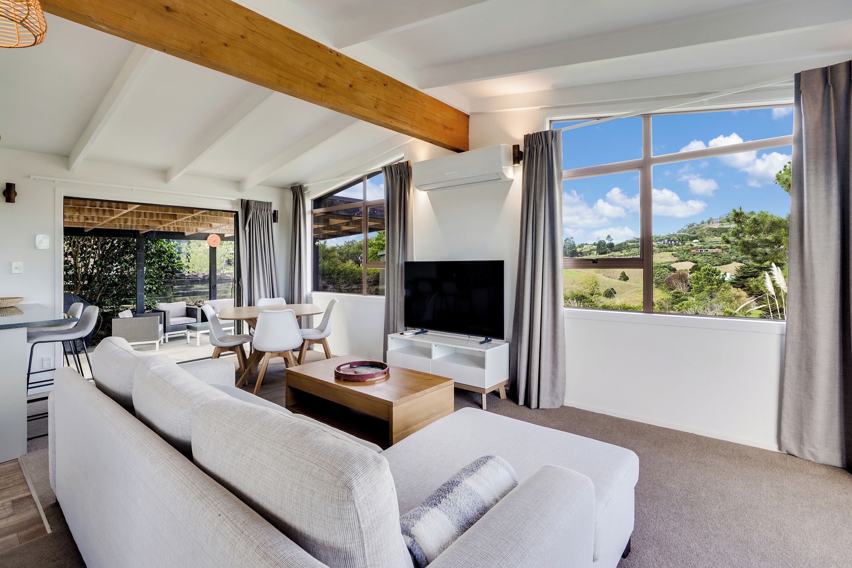 Kaitoke Vista - Raglan Holiday Home - Raglan