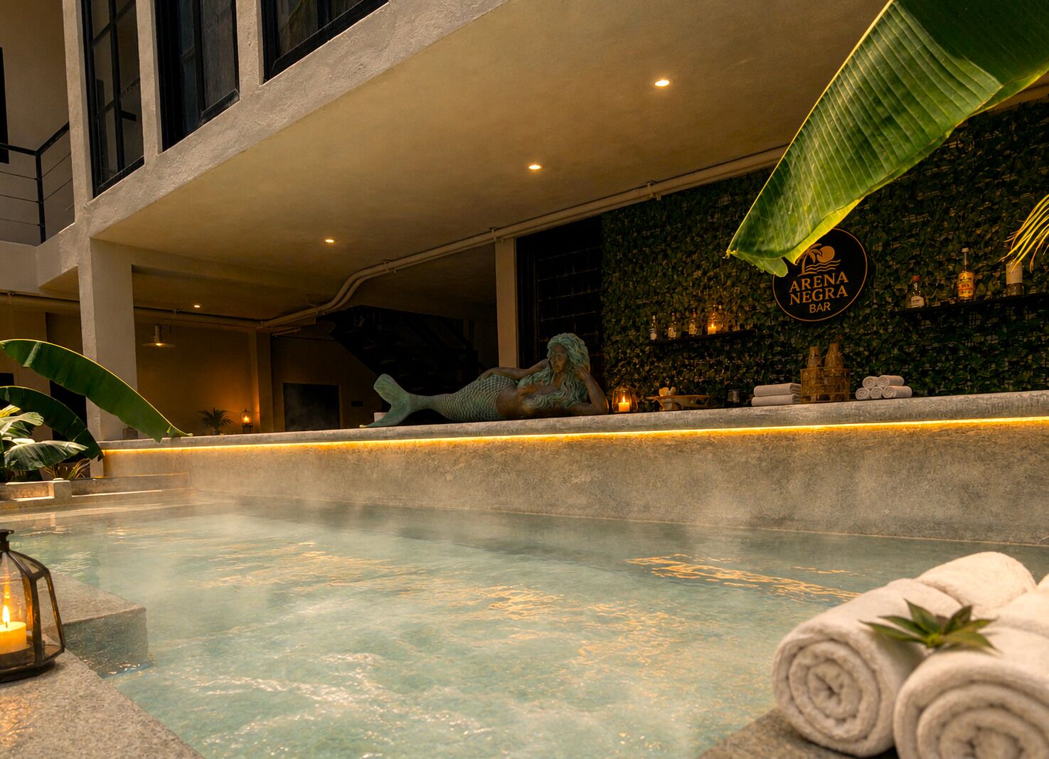 Piscina exterior, da(s) 7:00 à(s) 22:30, espreguiçadeiras 