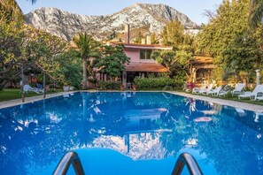 Piscina externa sazonal