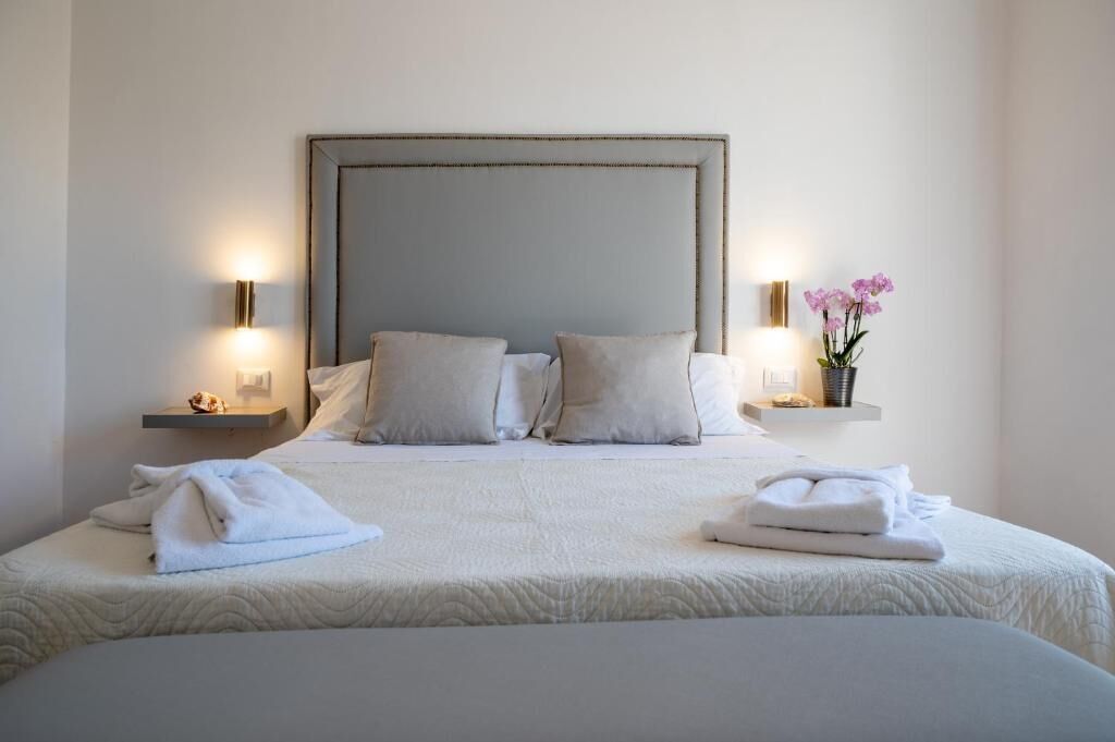 Quarto casal luxo | Ferros/tábuas de passar roupa, Wi-Fi de cortesia