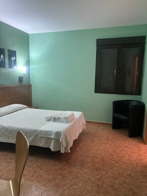Cofre no quarto, secretária, Wi-fi grátis 