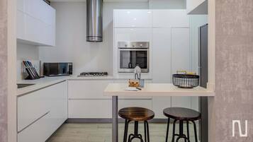 Apartamento, várias camas, banheira de hidromassagem grande, Vista para a cidade (Balcones 202) | Cozinha privada