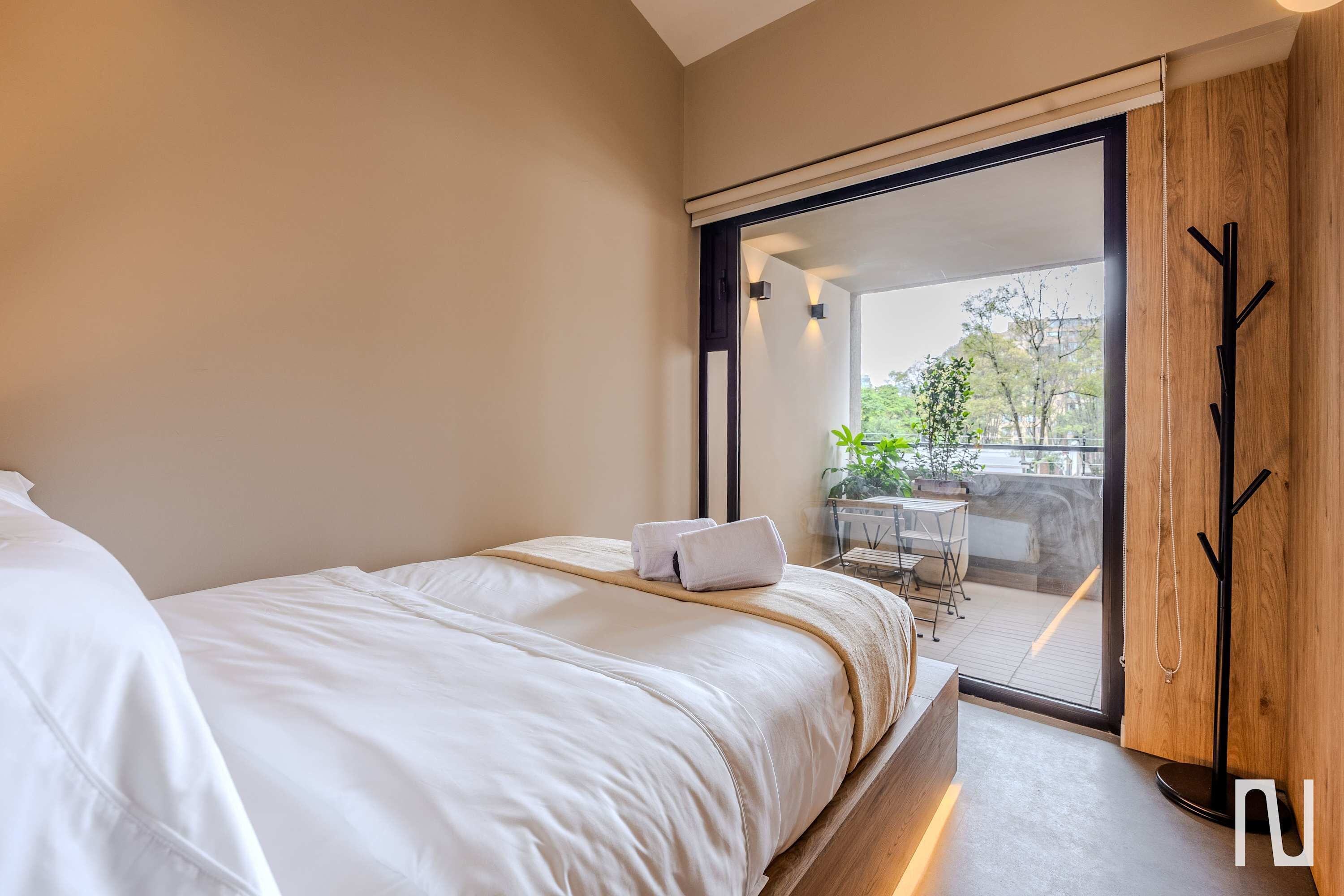 Apartamento, várias camas, pátio, Vista para a cidade (Gardens B302 +303) | 3 quartos 