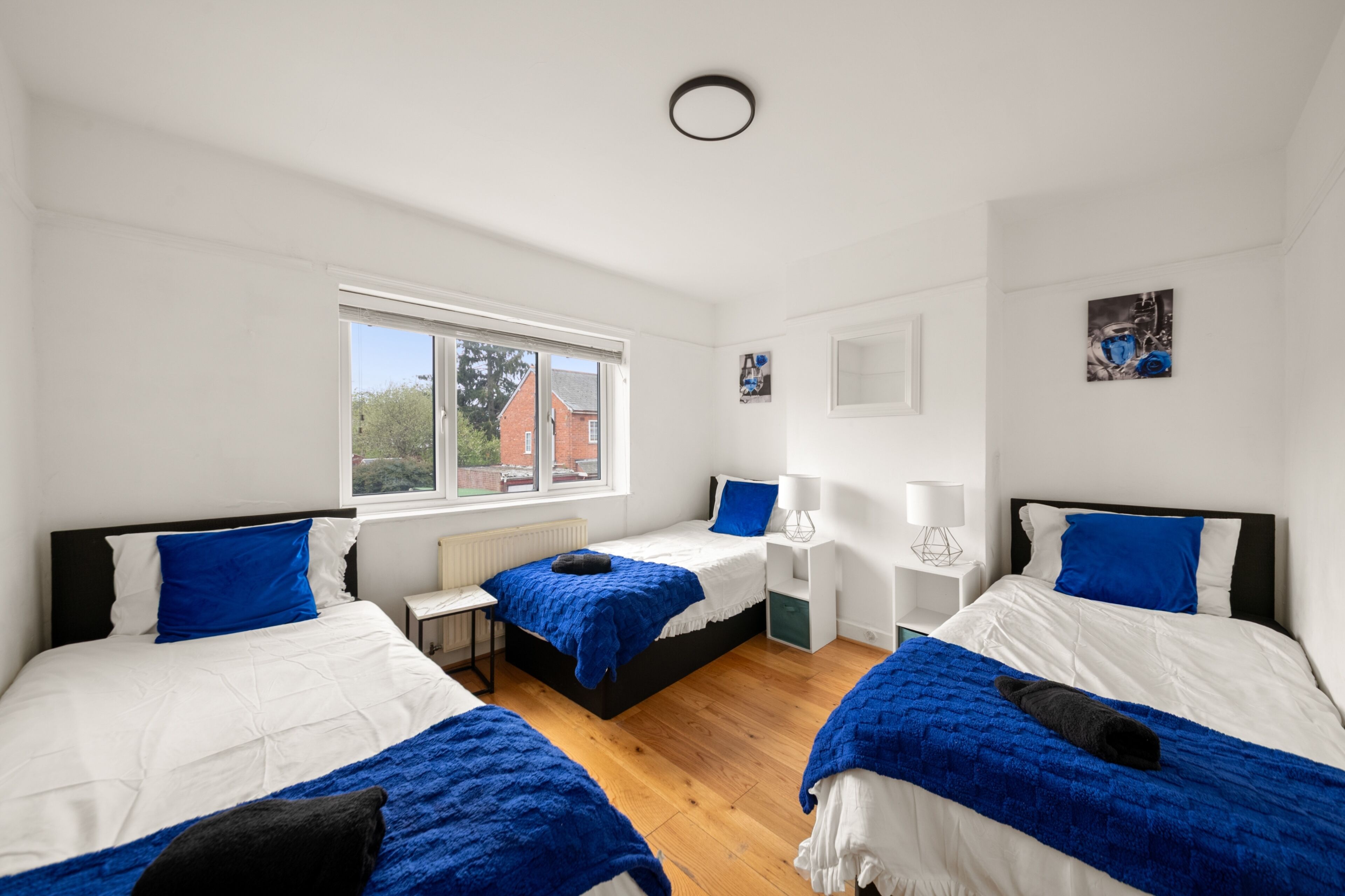 House Sleeps 10 With Enclosed Garden - Reading