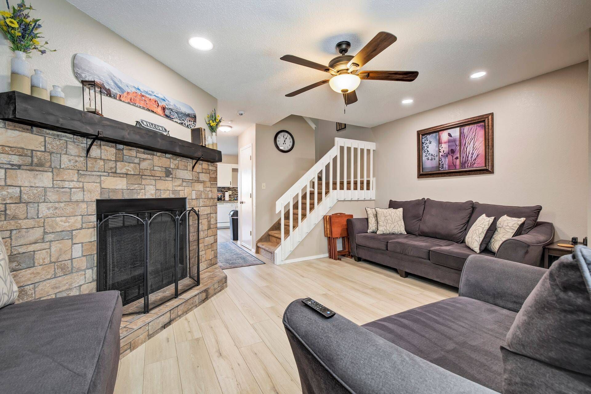 Afton Oaks: Cozy Westside Retreat  2br Townhome Near Garden Of The Gods - Manitou Springs, CO