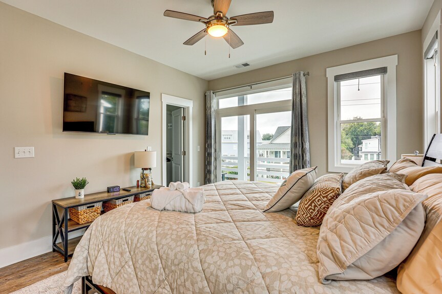 5br Coastal Compound In Carolina Beach: Brand New! - Carolina Beach, NC