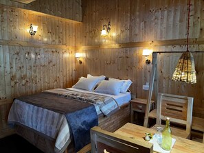 Quarto Superior | Camas desdobráveis, Wi-fi grátis, roupa de cama fornecida 