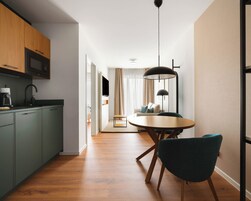 Suíte conforto | Cozinha privada | Máquina de café expresso, chaleira elétrica