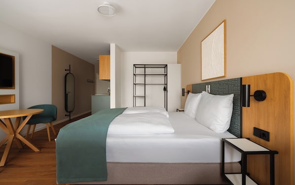 Suíte, sacada | Individualmente decorados, individualmente mobiliados, escrivaninha