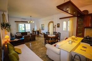 Casa, fumadores | 2 quartos, internet de alta velocidade 