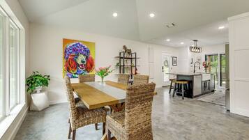 Casa (2 Bedrooms) | Interior