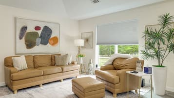 Casa (2 Bedrooms) | Interior