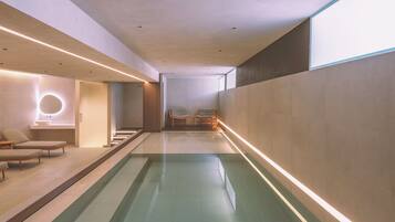 Piscina interior