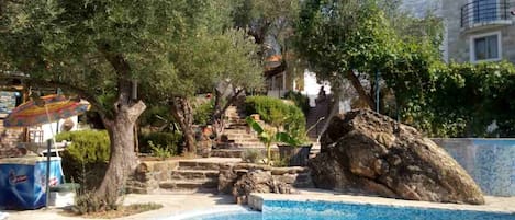 Piscina externa sazonal