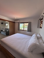 Bungalow Superior, vista para a praia | Ferro/tábua de engomar, Wi-fi grátis