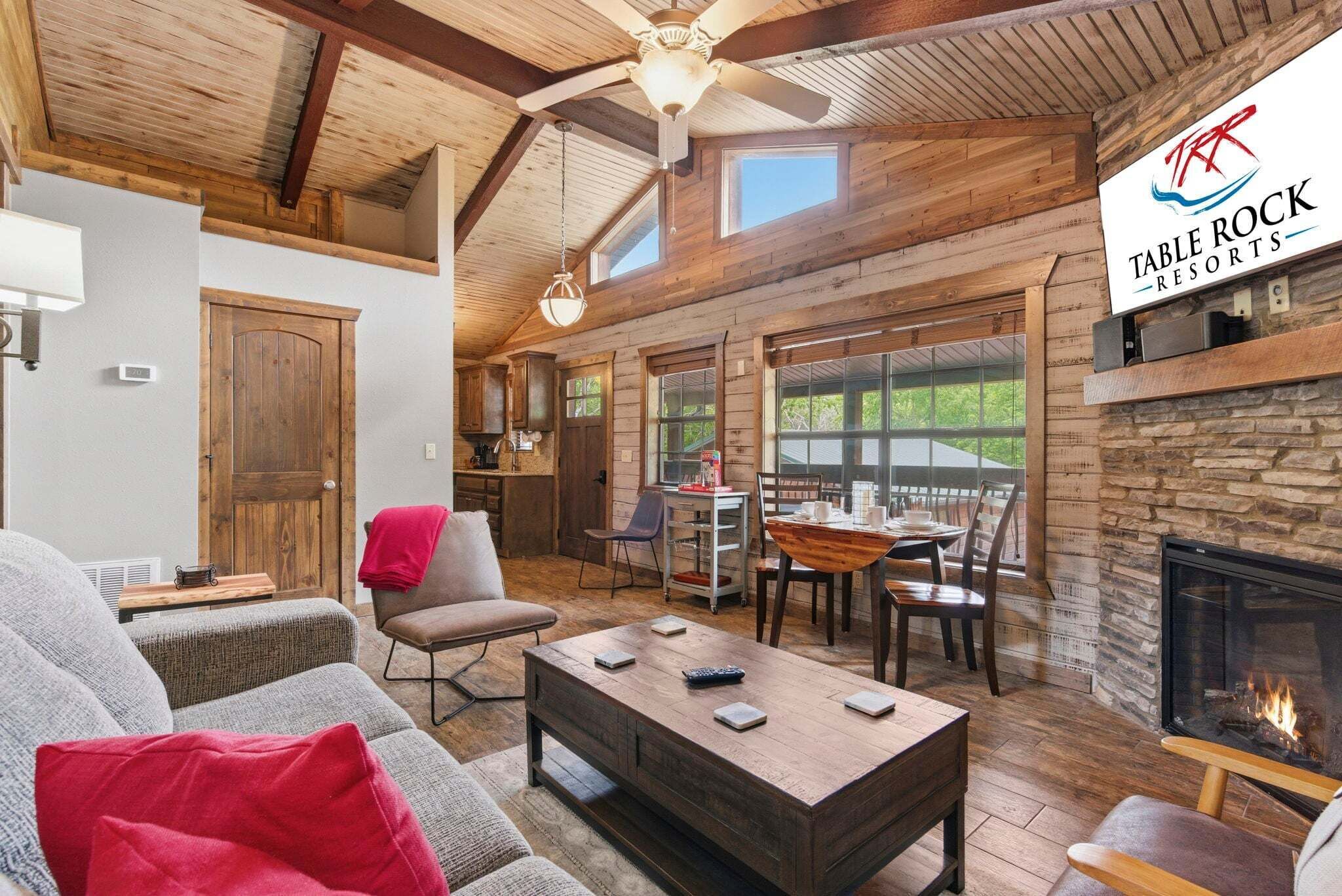 Table Rock Lake Cabin  Near Sdc  Views  Sleeps 6 - Coney Island, MO