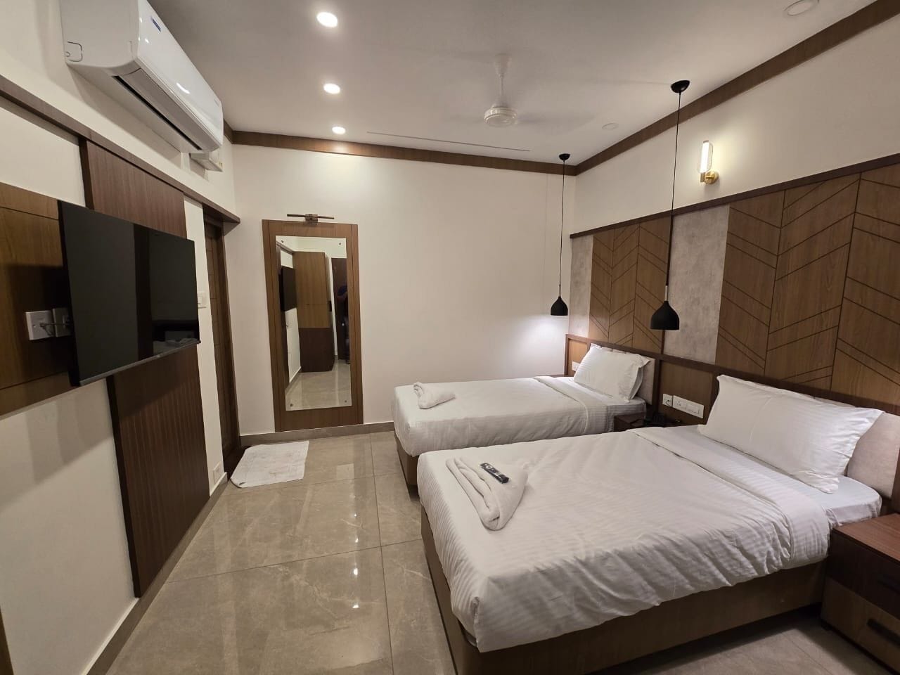 Quarto Deluxe | Lençóis de algodão egípcio, roupa de alta qualidade, Wi-fi grátis 