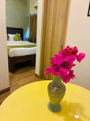 Quarto Deluxe, vista para a piscina | Wi-fi grátis 