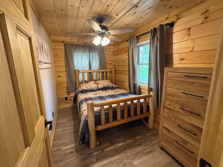 Afordable Cozy Cabin - Iowa
