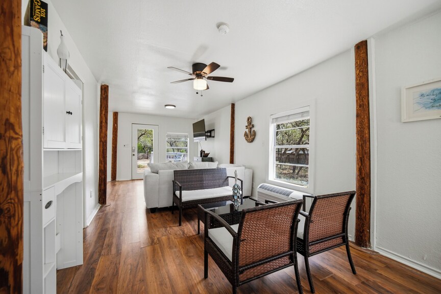 Coastal Solitude: Your Private 1-acre Sanctuary In Rockport - Rockport, TX