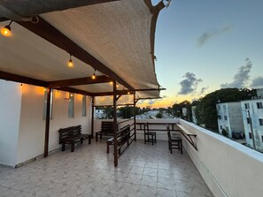 Estúdio Clássico, 1 cama queen-size | Terraço/pátio interior