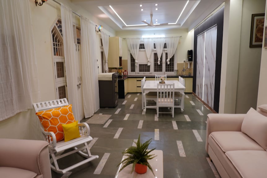 Shahatoot Stays For An Experience As Sweet As The Shahatoot Itself! - Agra