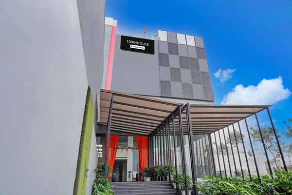 Deluxe Landmark Hotel - 勒克瑙