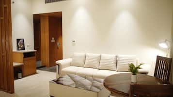 Suite Presidencial, vista para o jardim | Sala de estar